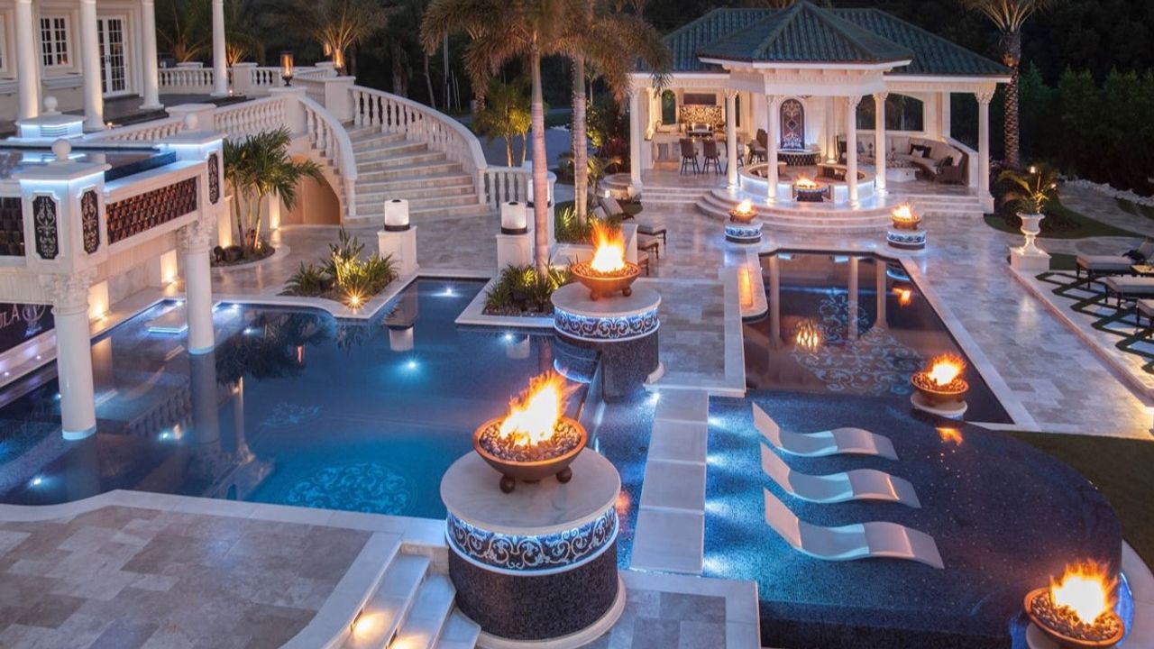 Coolest House Pool In The World